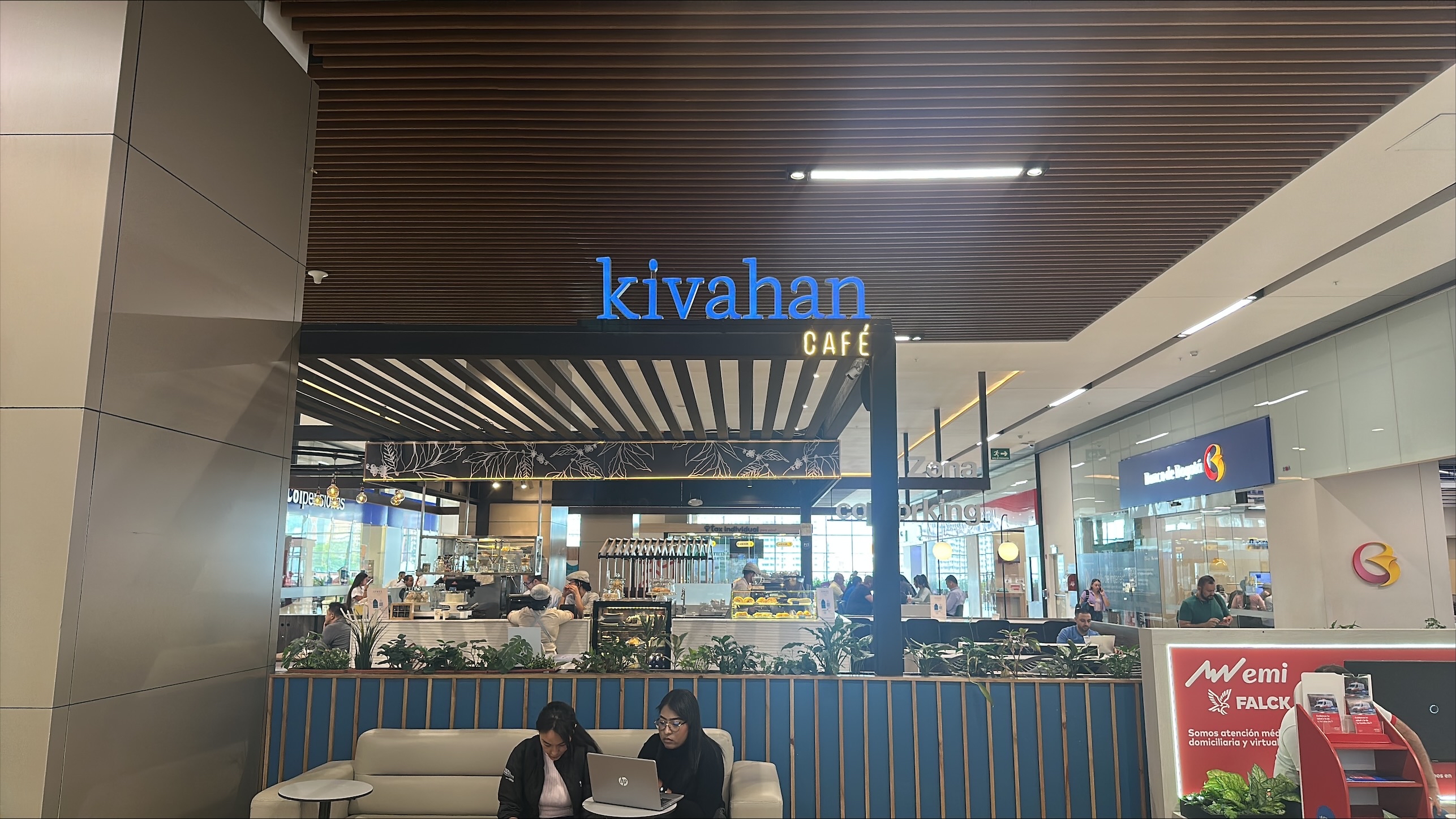 Kiva Han Café y repostería en Envigado